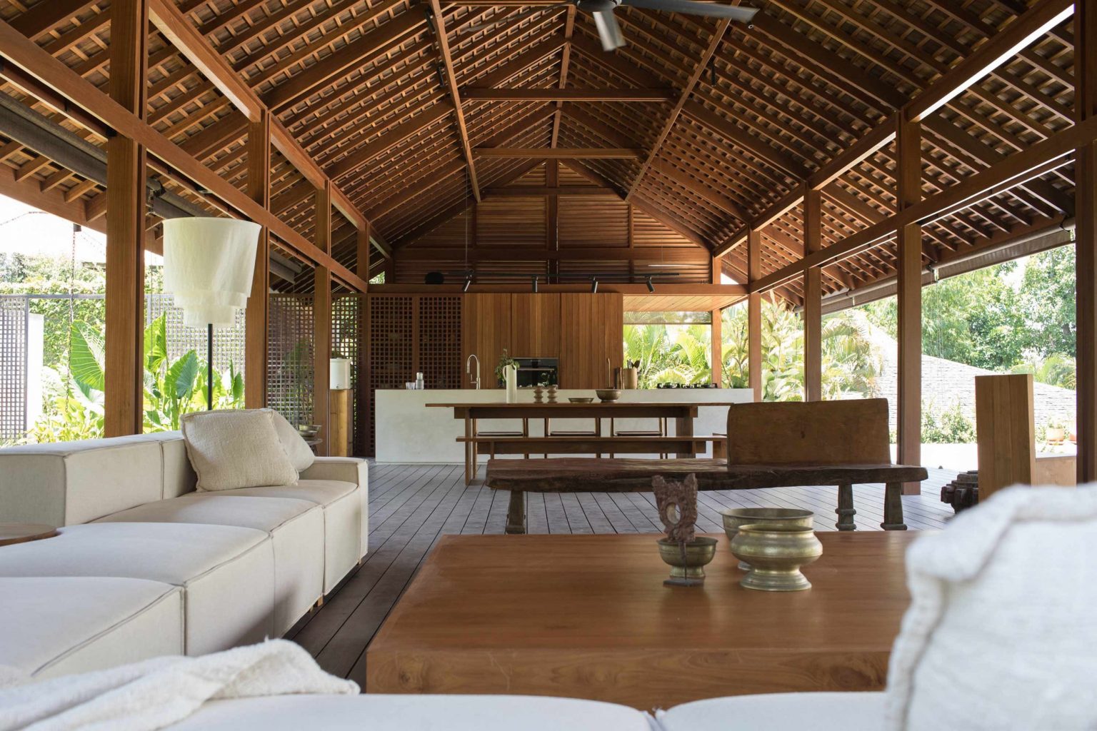 Crafting Serenity: A Bali Home Rooted in Indonesian Tradition - The ...